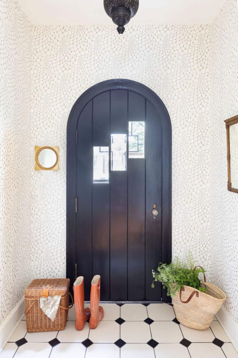 How to Decorate Old Houses, According to an Interior Designer