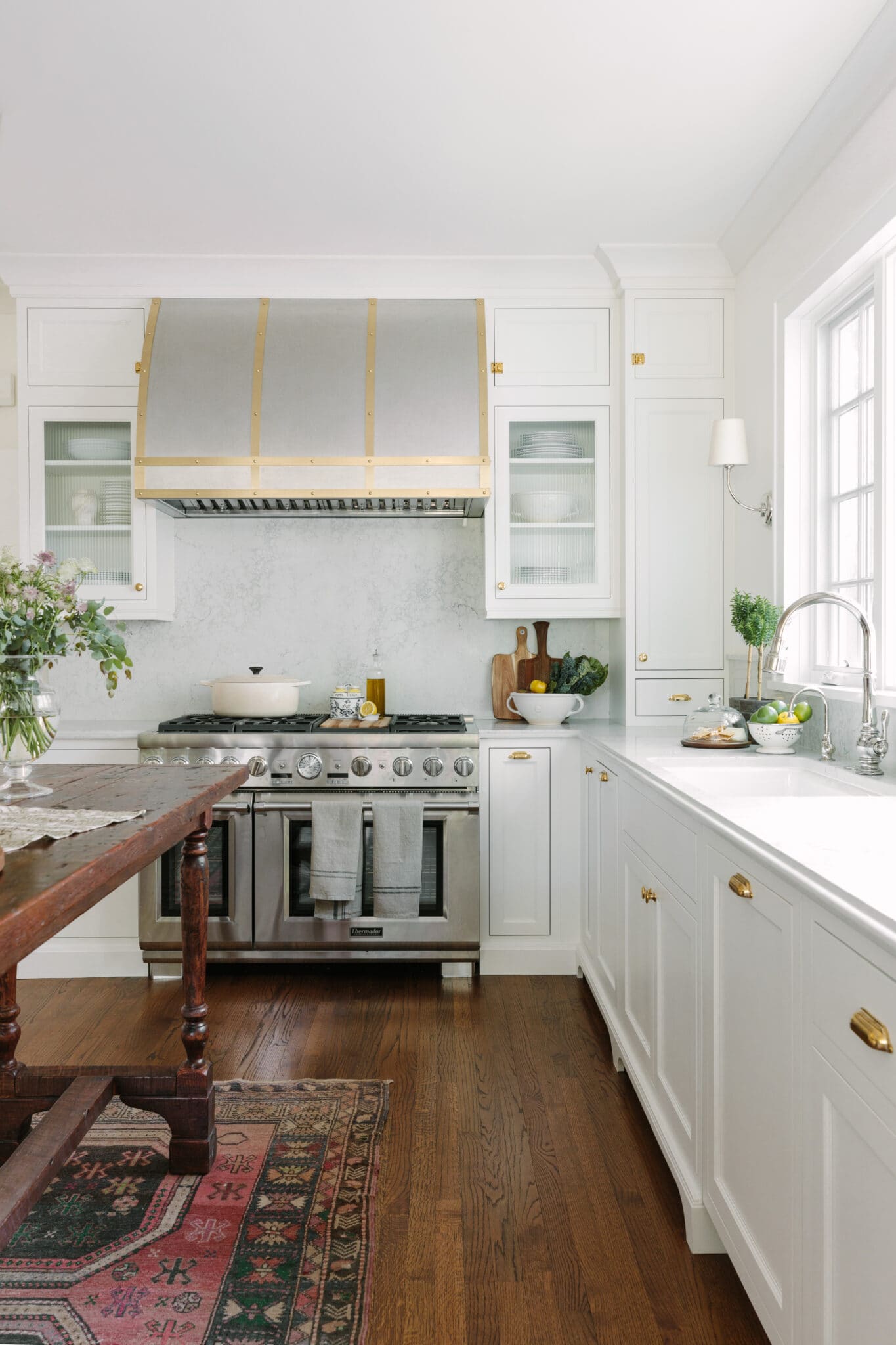 Range Hood Ideas to Bring Style to Your Kitchen